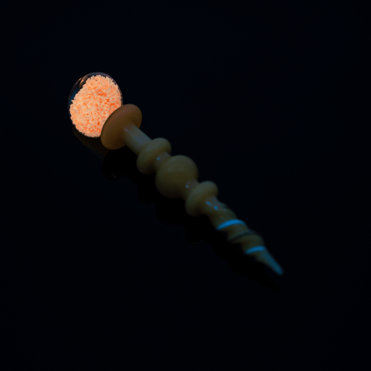 HEMPER - Glowing Crystal Glass Dab Tool